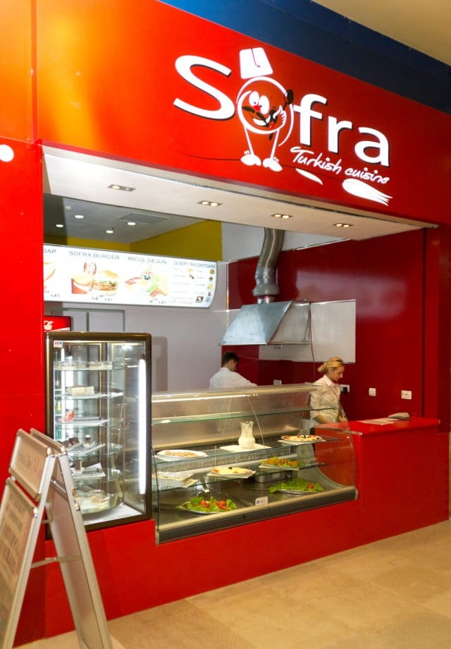 Delicii culinare turcesti, la Sofra, in food court-ul Iulius Mall Suceava