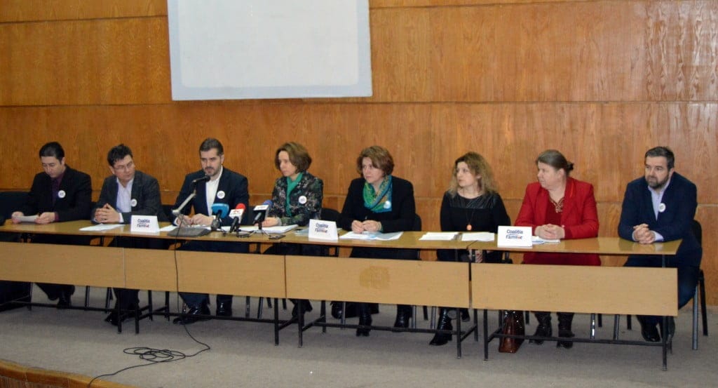 Aproximativ 60 de mii de semnături strânse în județul Suceava, într-o ...