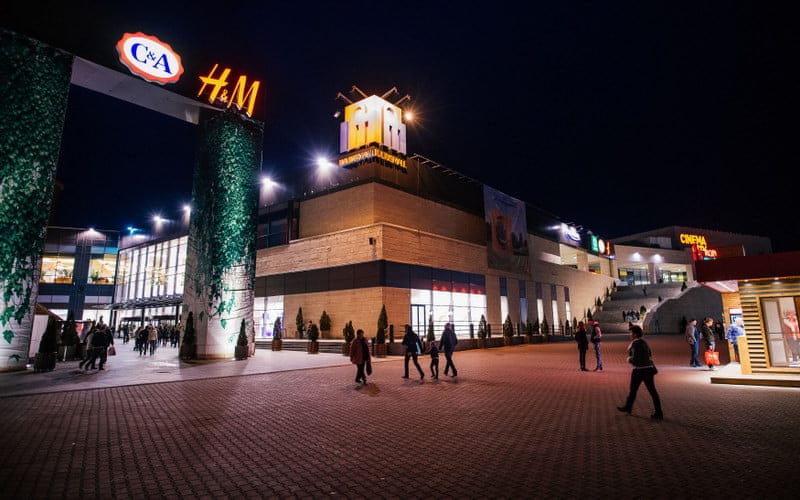 Iulius Mall Suceava stinge, sâmbătă, luminile pentru a marca ”Ora ...