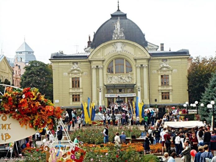 VIDEO // Orașul Cernăuți împlinește 612 ani!