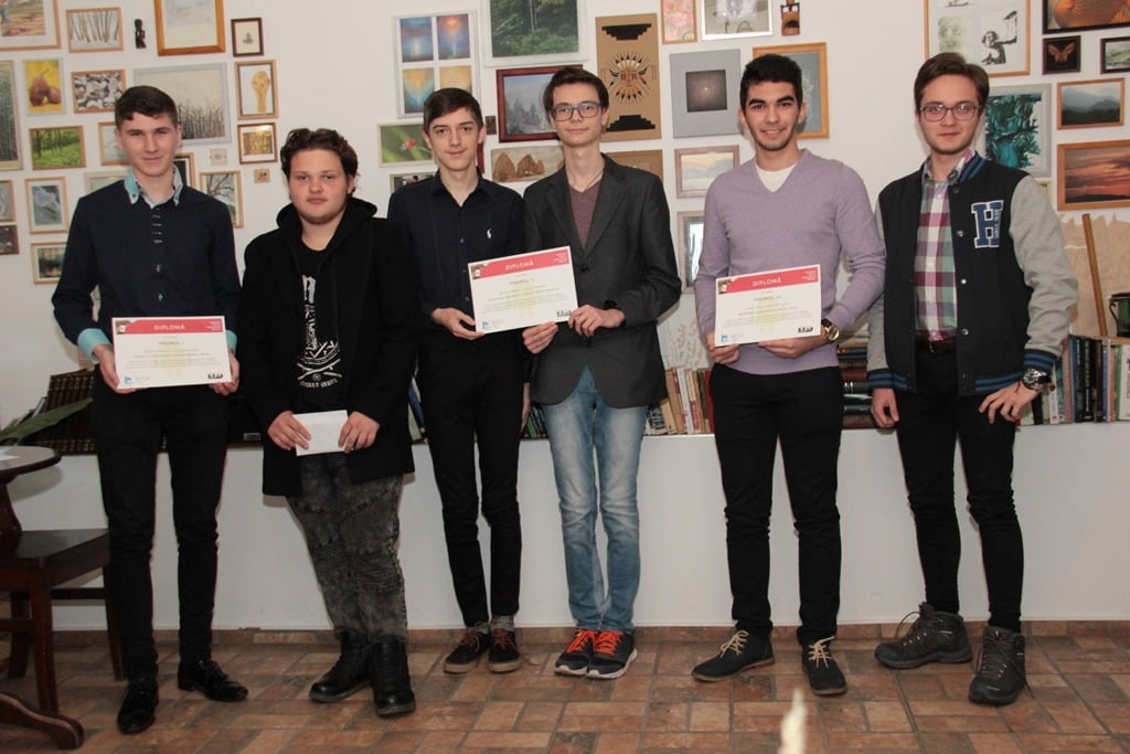 Elevii Luis-Fernando Scripcaru și Robert Marian Pomohaci, de la Colegiu ...