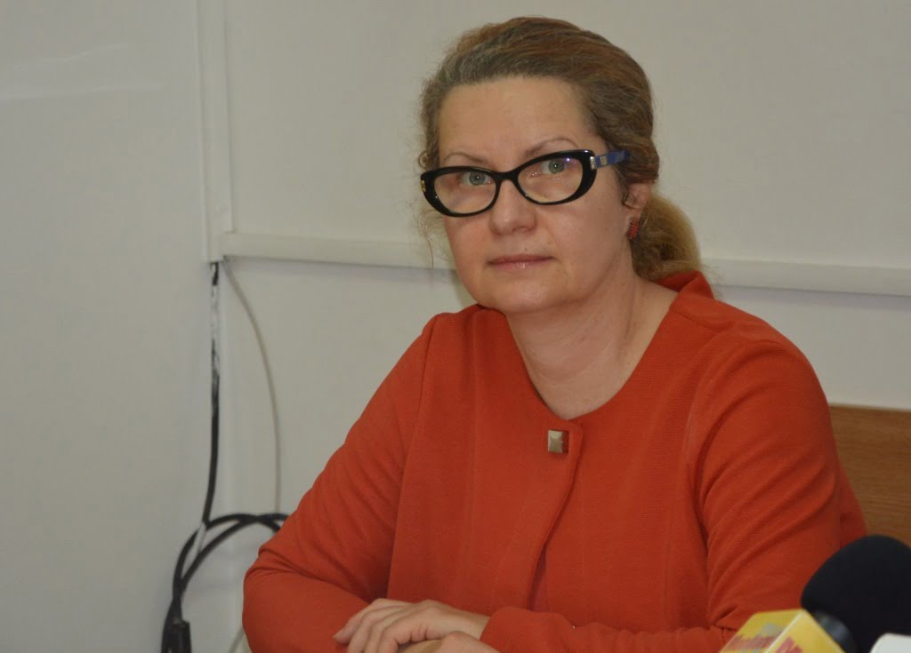 Peste 2000 de cadre didactice şi didactice auxiliare din judeţ ...
