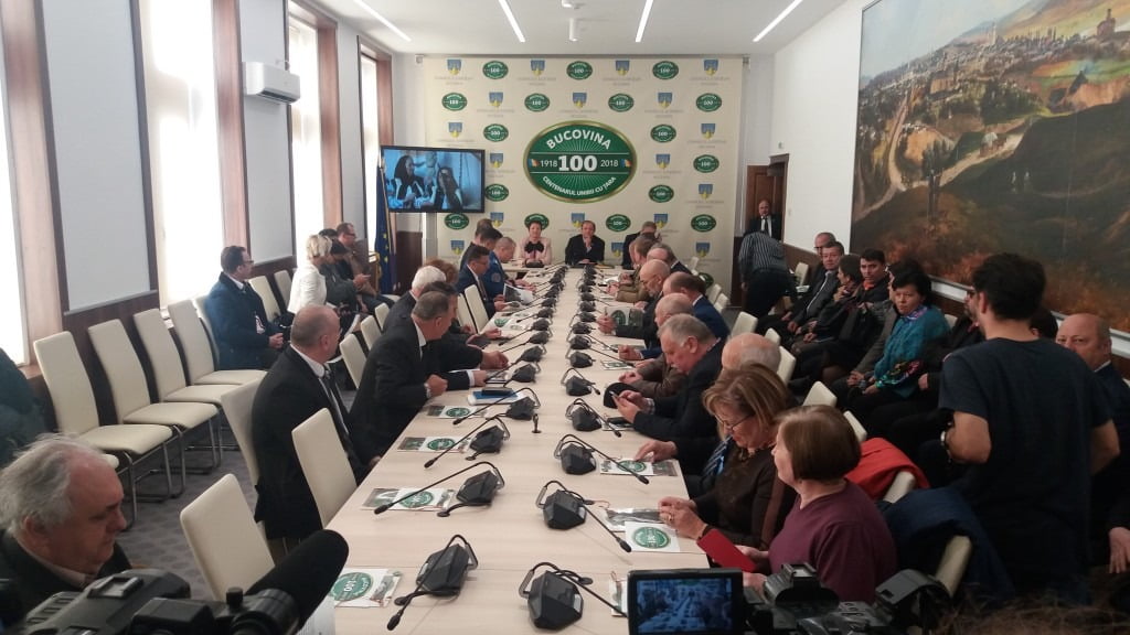 Prefectura Suceava și instituțiile descentralizate din județ, distinse ...