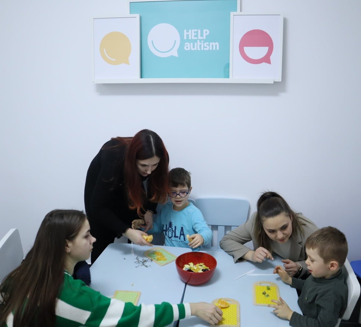 Un nou centru de terapie pentru copii cu autism a fost inaugurat în ...