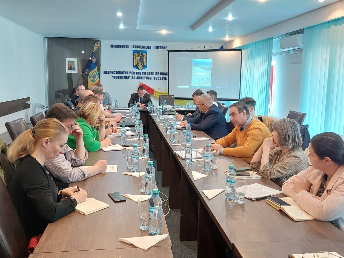 Alunecarea de teren din Zamca, poluarea râului Bistrița și pericolul ...