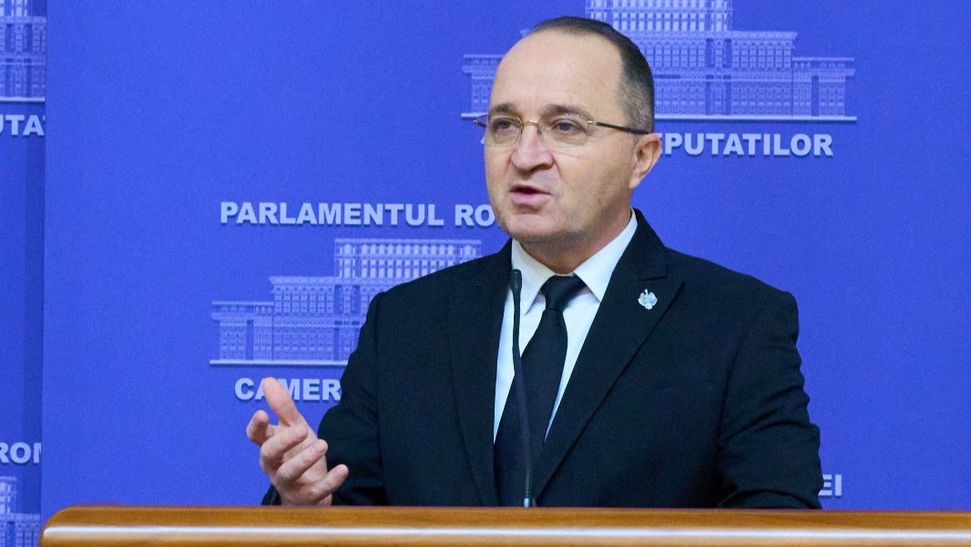 Deputatul Petru-Gabriel Negrea solicită explicații Guvernului privind ...