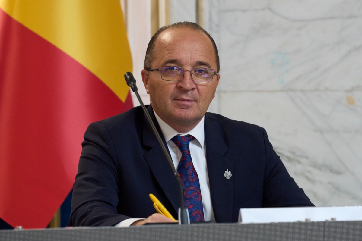 Deputatul AUR Petru-Gabriel Negrea interpelează Guvernul Bolojan ...
